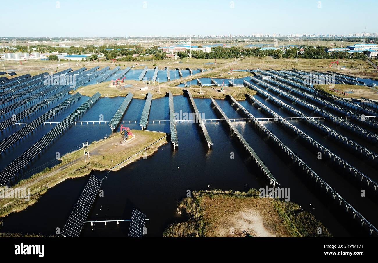 (230920) -- DAQING, Sept. 20, 2023 (Xinhua) -- This aerial photo taken ...