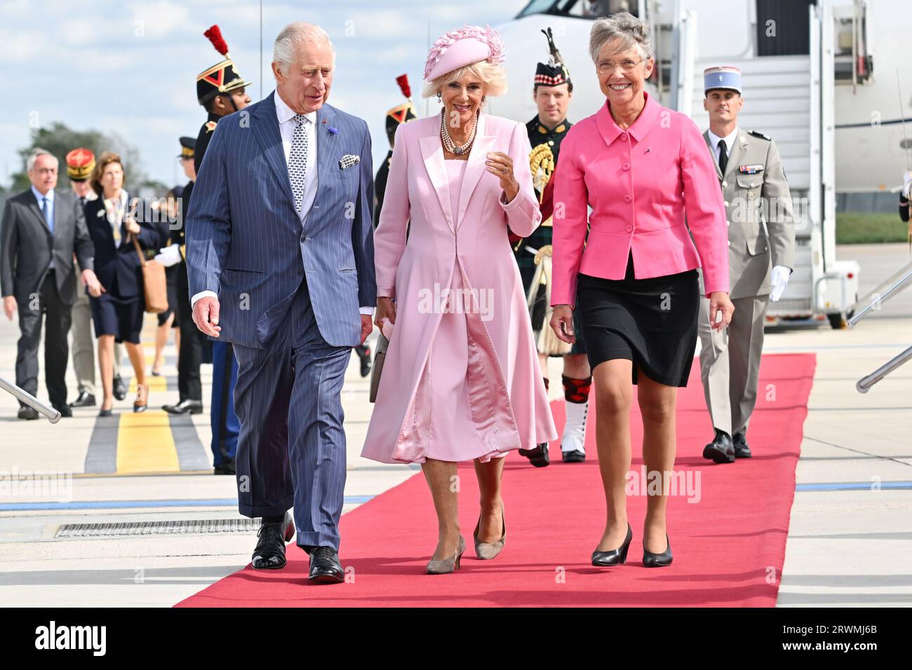 French Prime Minister, Ms Elisabeth Borne (right) welcomes King Charles ...