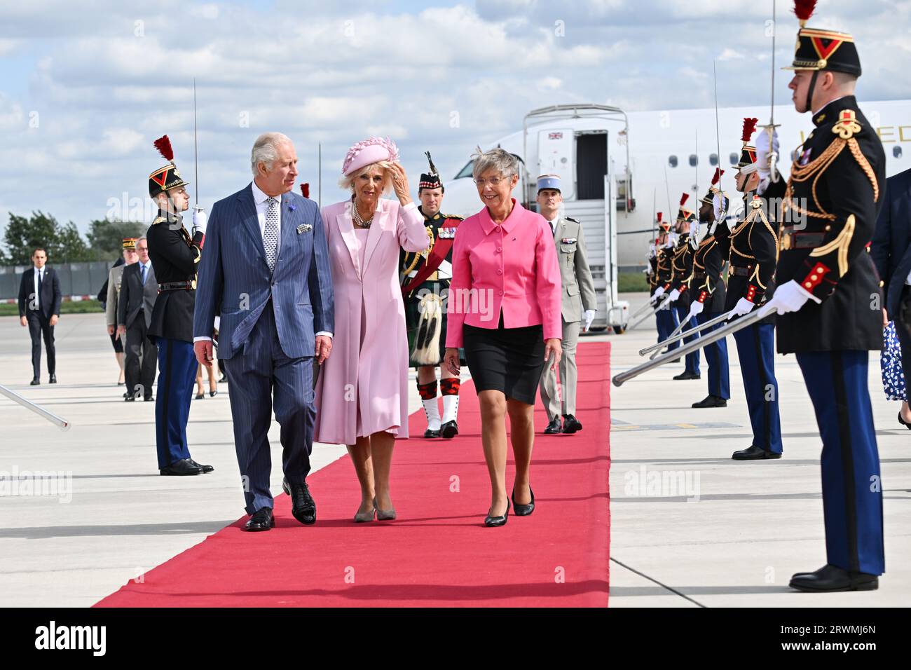 French Prime Minister, Ms Elisabeth Borne (right) welcomes King Charles ...