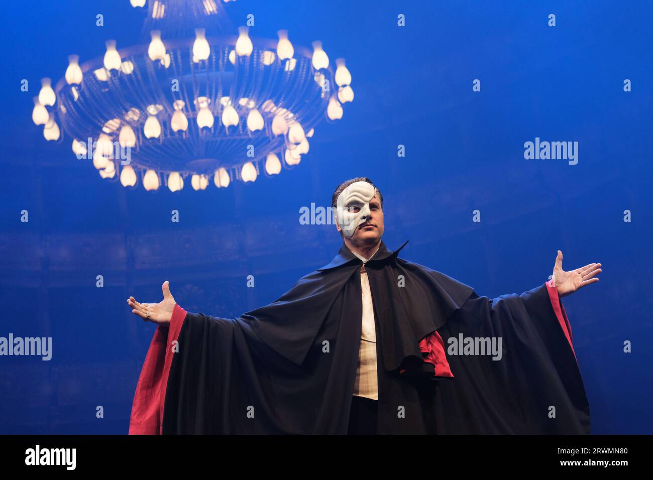 Phantom Of The Opera Gerard Butler Cape