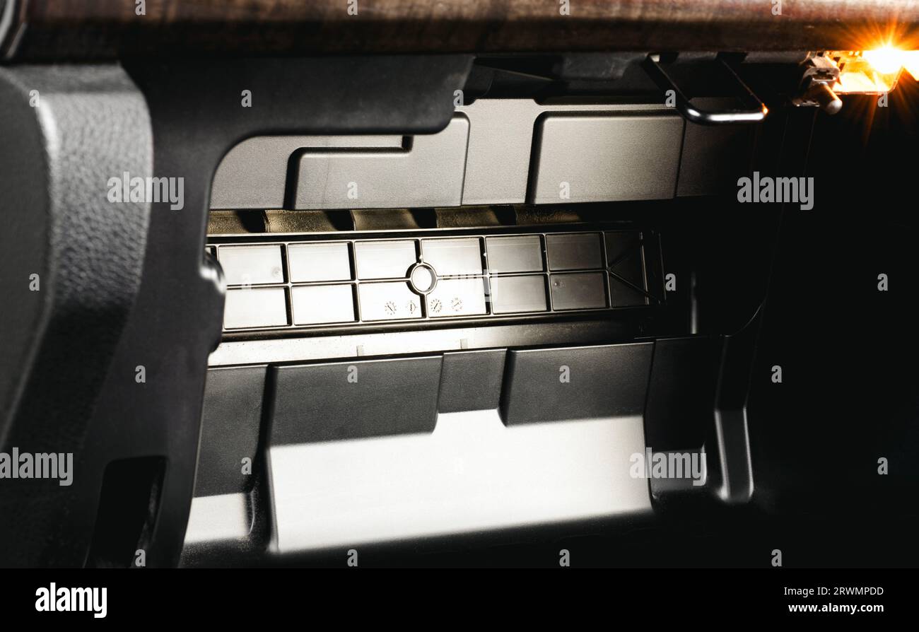 Car air filter hi-res stock photography and images - Alamy