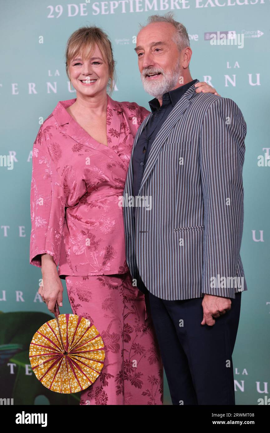 Gonzalo de castro and emma suarez attends the hi-res stock photography ...