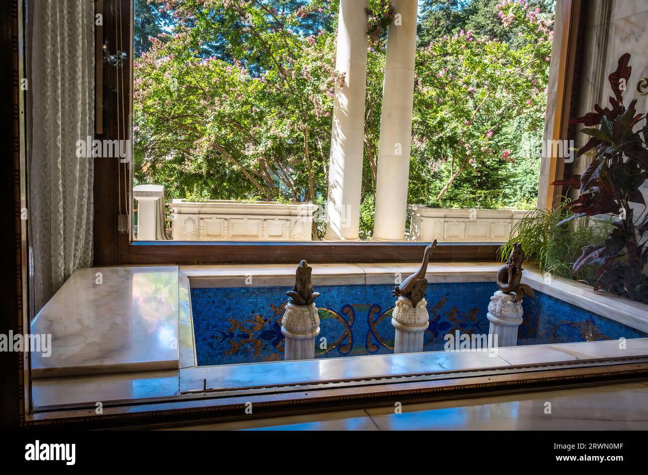 BUCHAREST, ROMANIA 2022: The Ceausescu Palace Spring Palace. house of ...