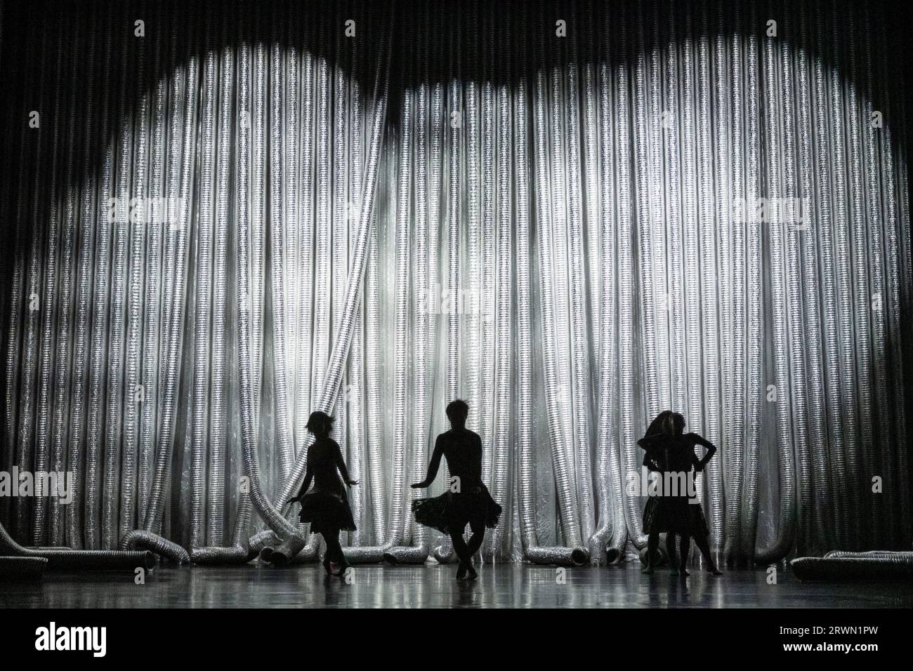 Holographic projections hi-res stock photography and images - Alamy