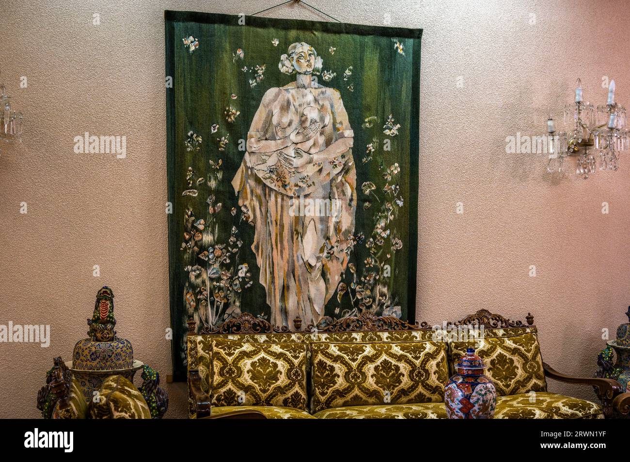 BUCHAREST, ROMANIA 2022: The Ceausescu Palace Spring Palace. house of ...