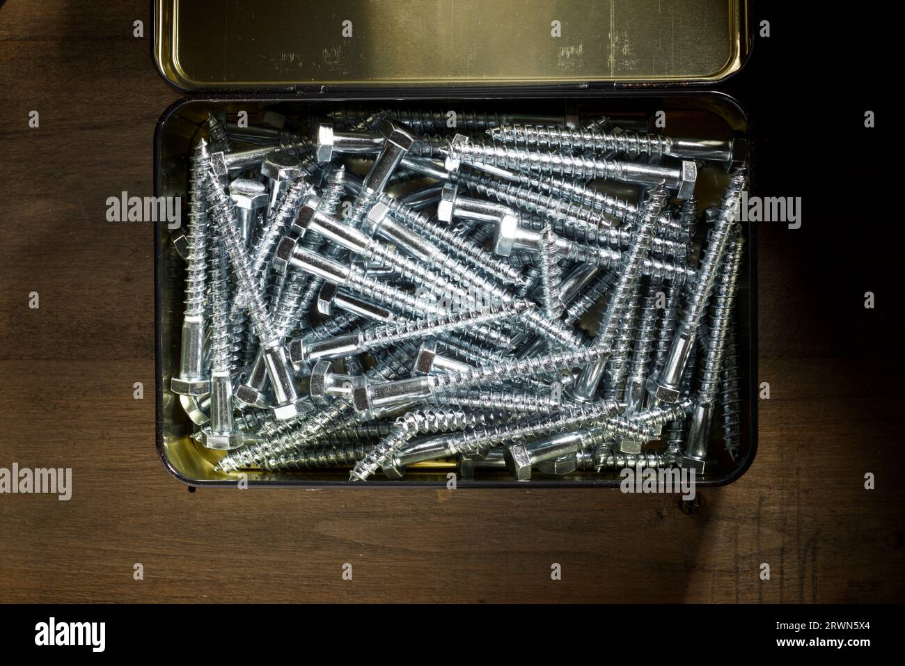 Overhead screws hi-res stock photography and images - Alamy