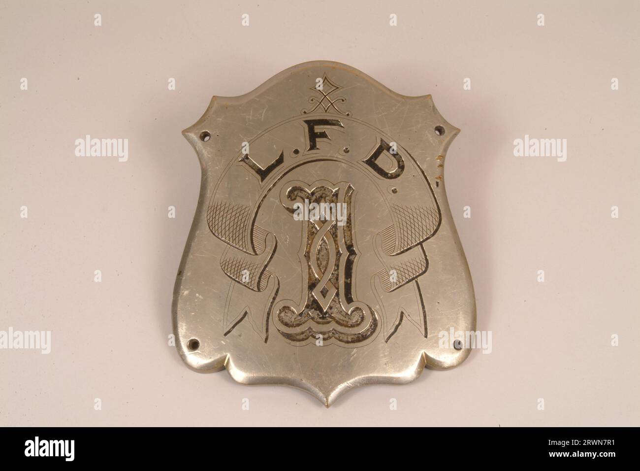 Fire engine plate. 2005.0233.0932 Stock Photo - Alamy