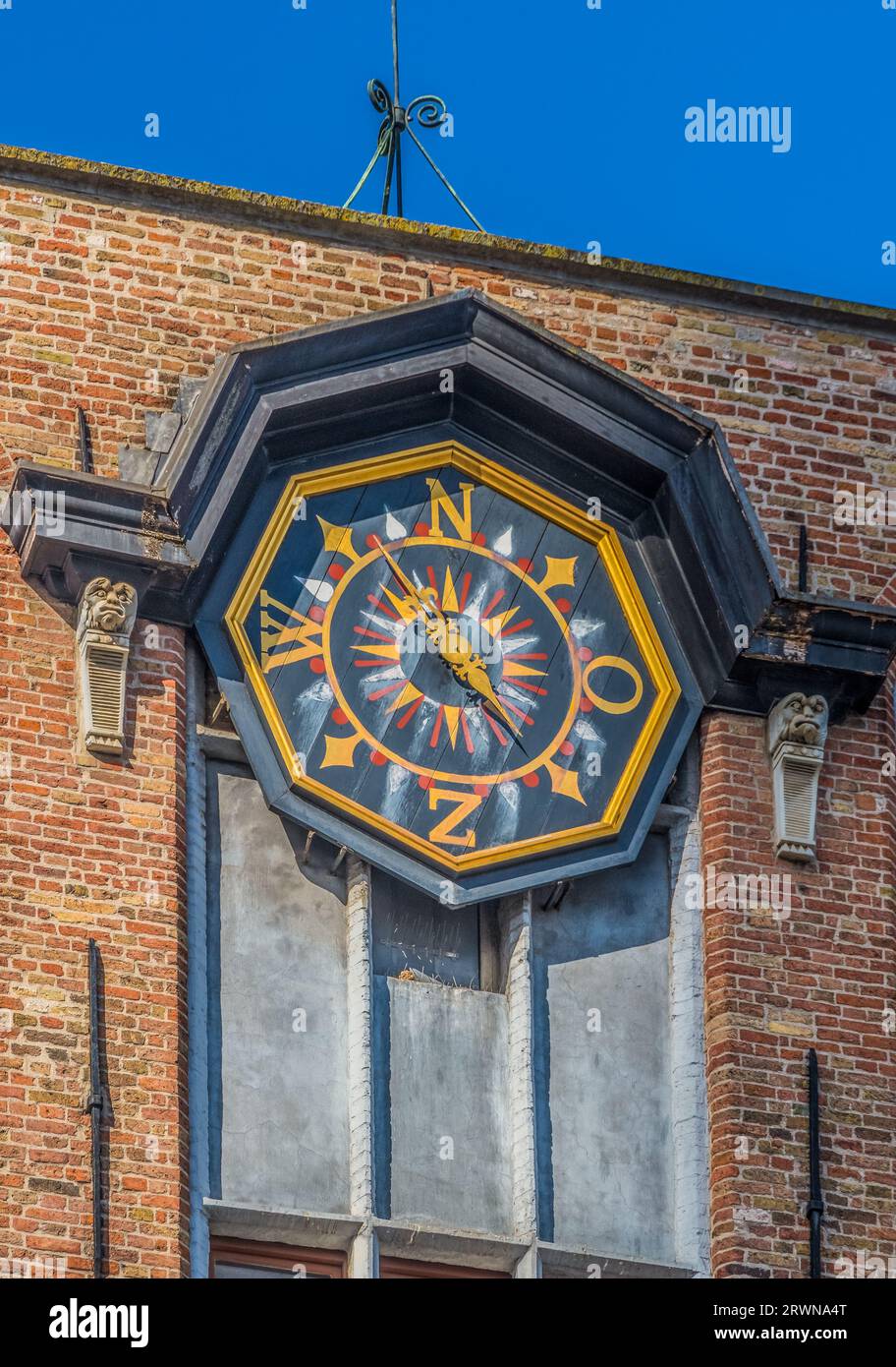 Street scenes bruge hi-res stock photography and images - Alamy