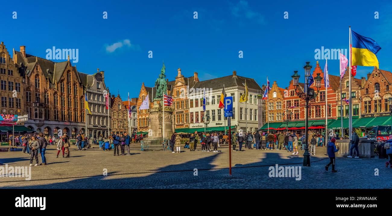 Street scenes bruge hi-res stock photography and images - Alamy