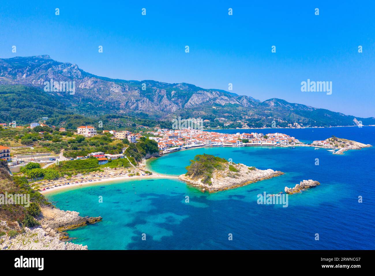 View of Kokkari fishing village with beautiful beach, Samos island ...