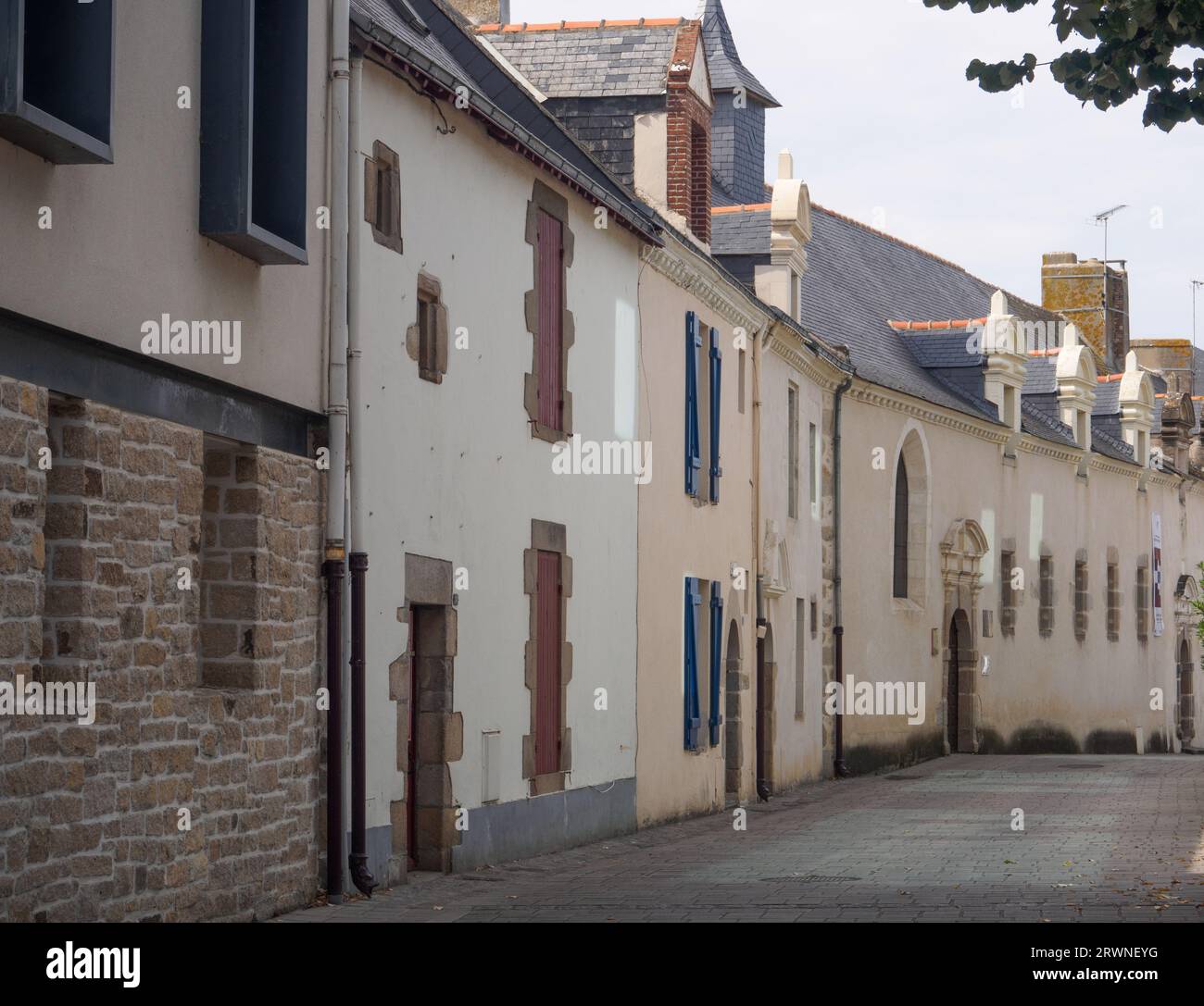 Former 17th century hospital hi-res stock photography and images - Alamy