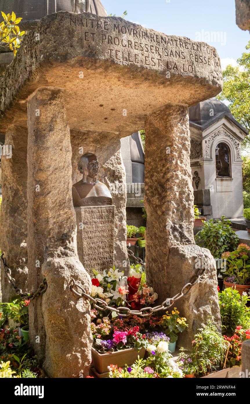 The tomb of Allan Kardec, the founder of spiritism in Pere Lachaise ...