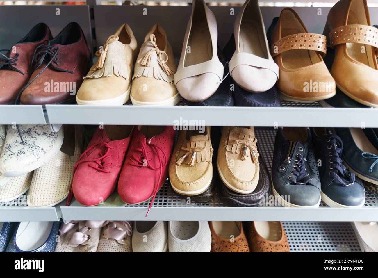 Heel counter hi-res stock photography and images - Alamy