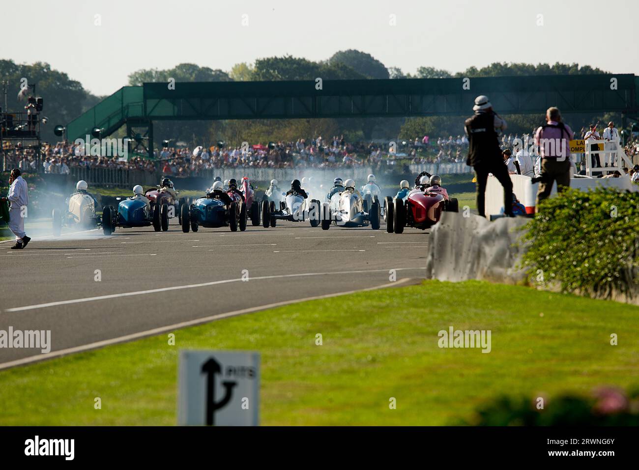 Start of The Goodwood Trophy race at The Goodwood Revival Meeting 9th ...