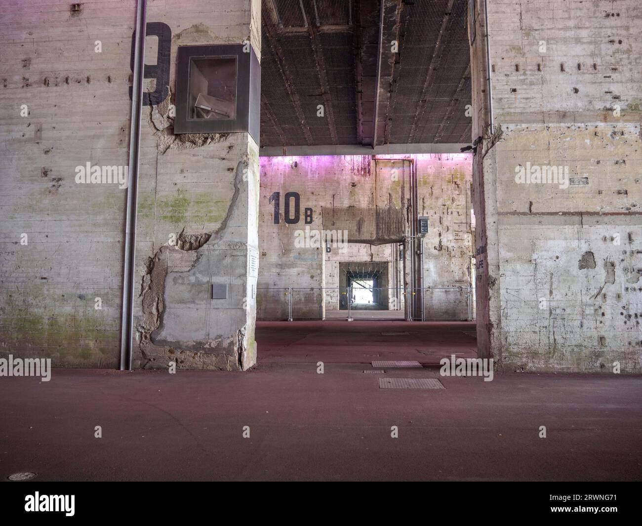 Submarine interior hi-res stock photography and images - Alamy