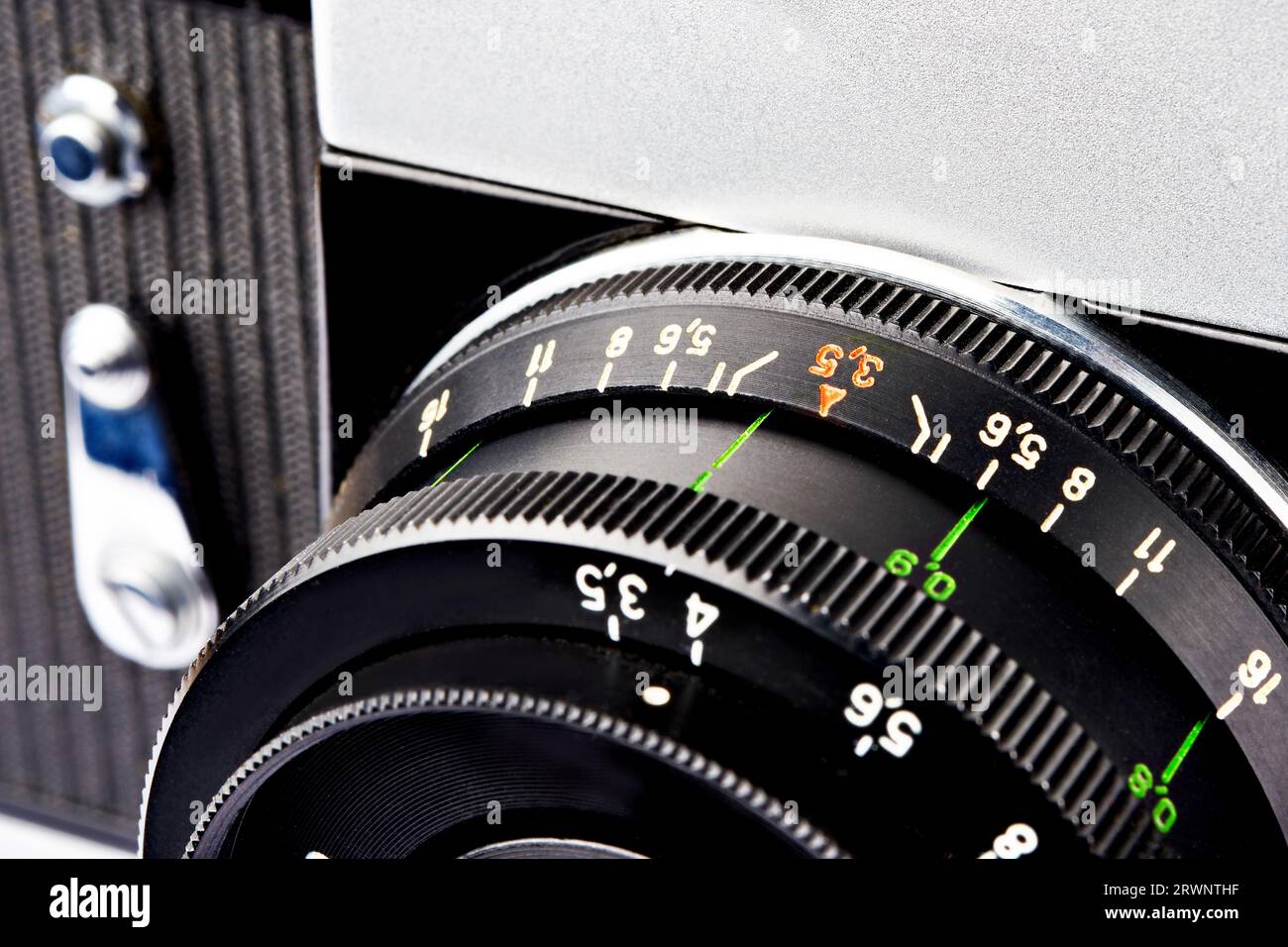 Old vintage analog film camera hi-res stock photography and images - Alamy