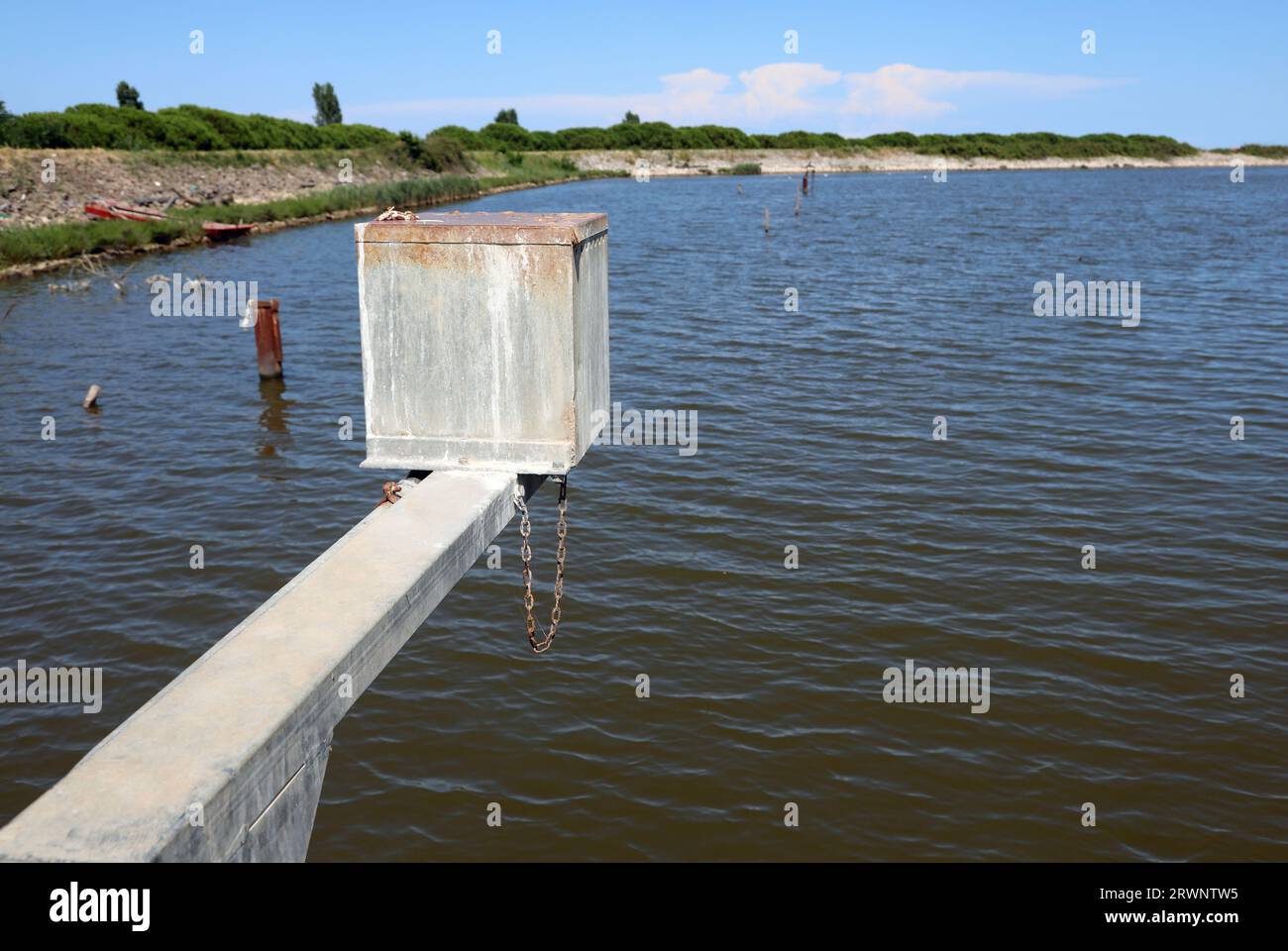 Level probe hi-res stock photography and images - Alamy