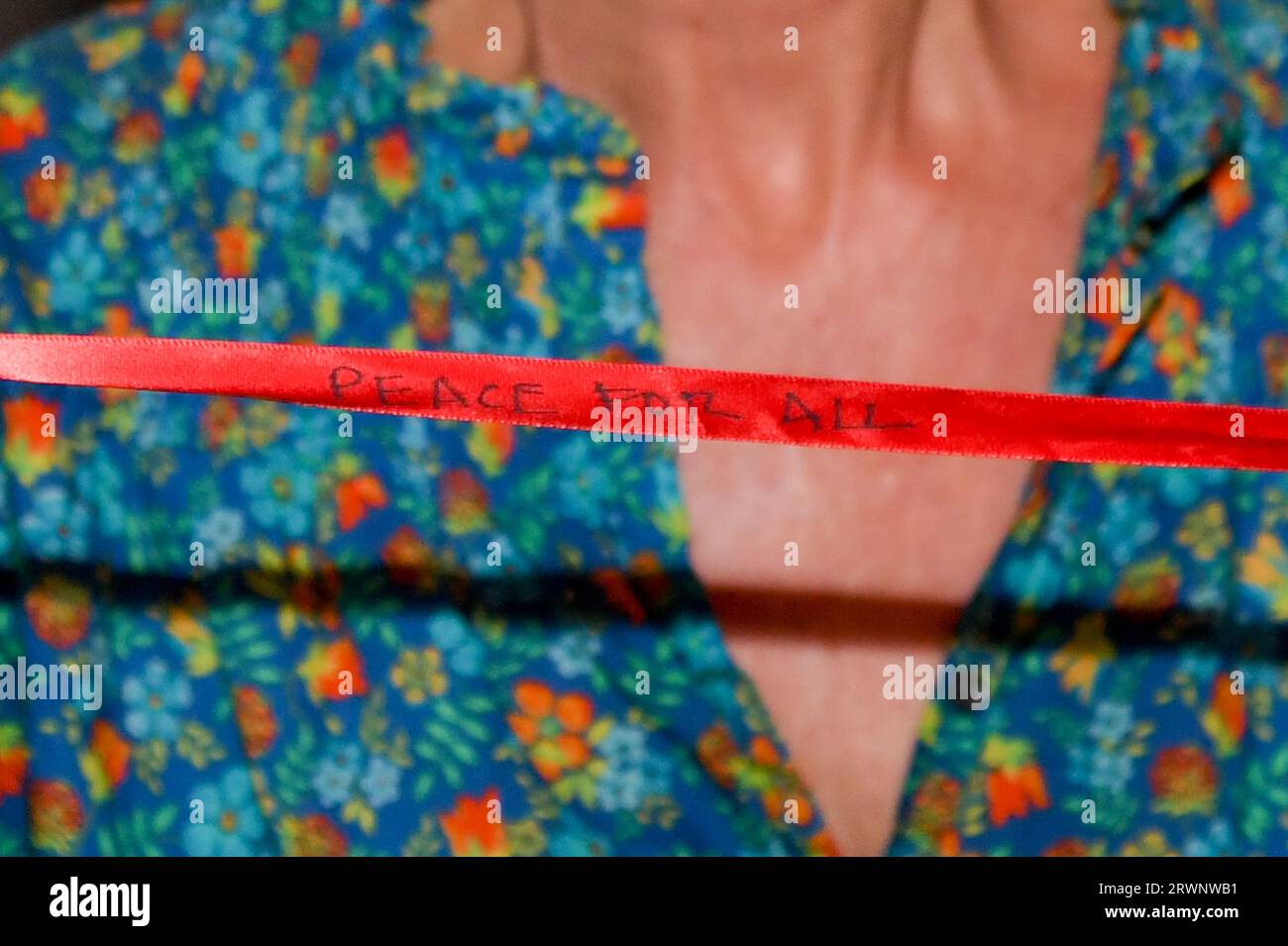 New York, USA. 20th Sep, 2023. Anne Patterson holds up a transcribed ...