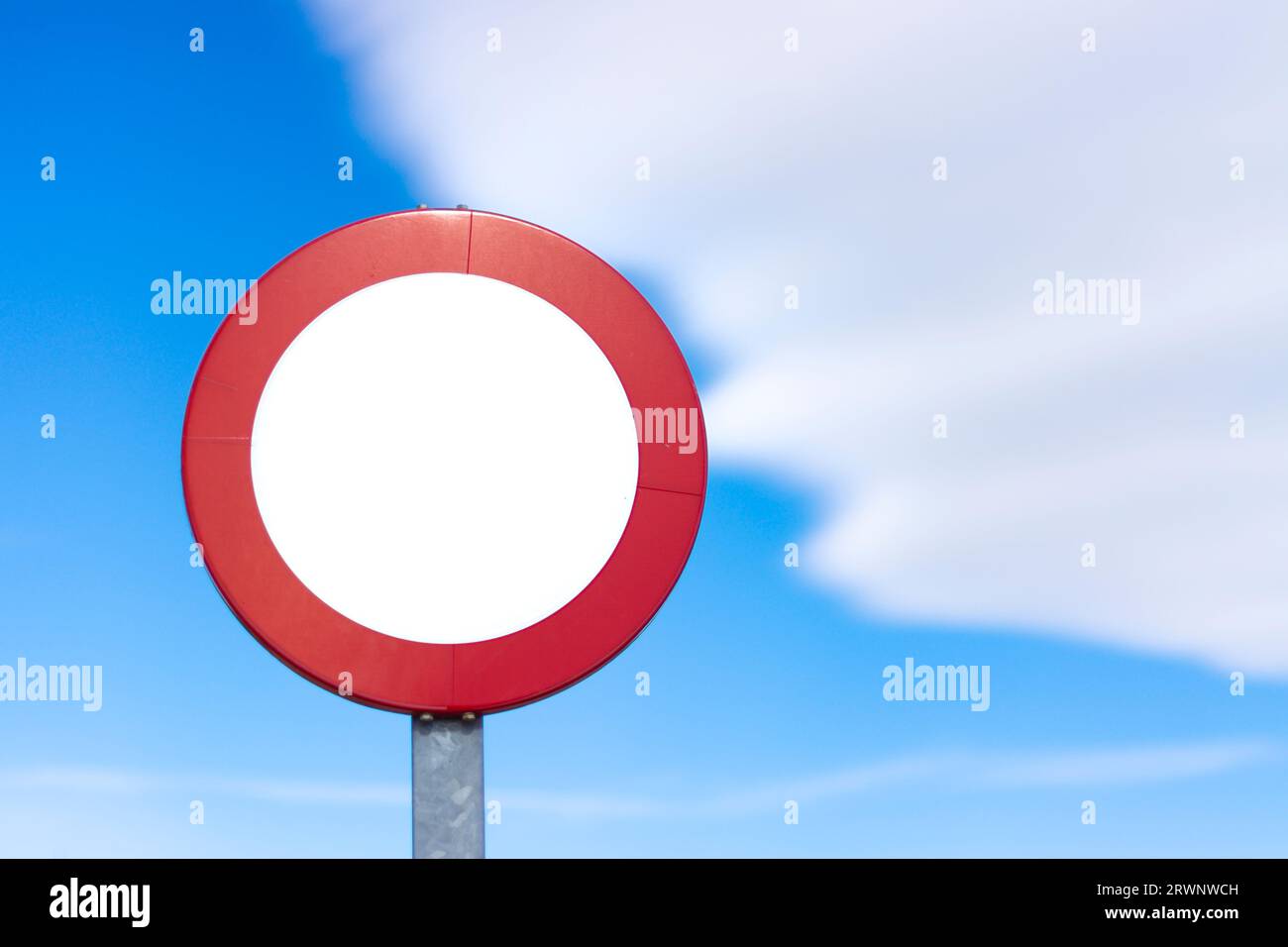 Blank prohibited road traffic sign hi-res stock photography and images ...