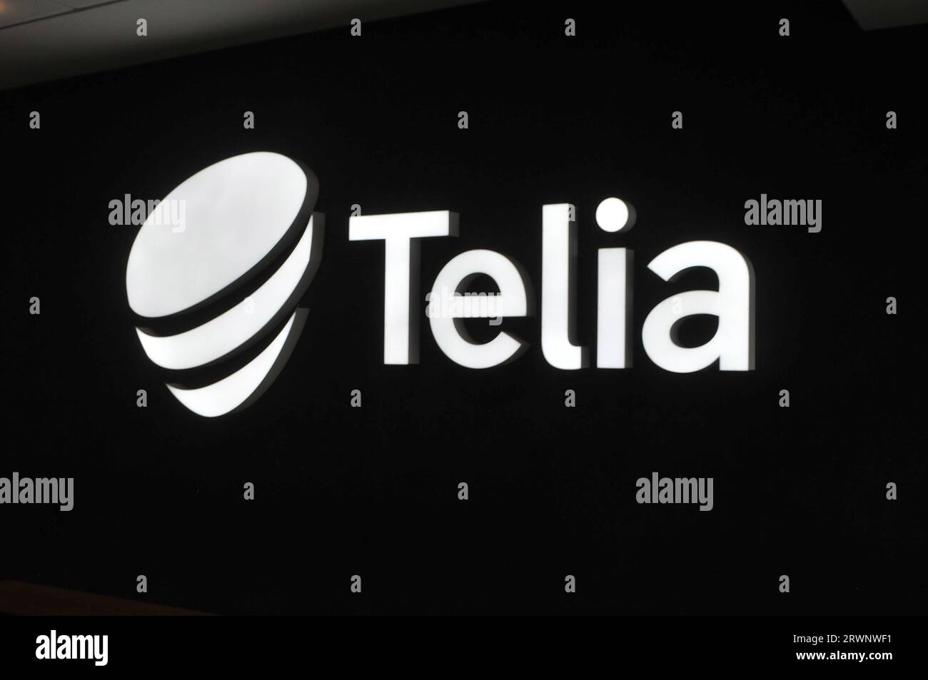 Telia store hi-res stock photography and images - Alamy