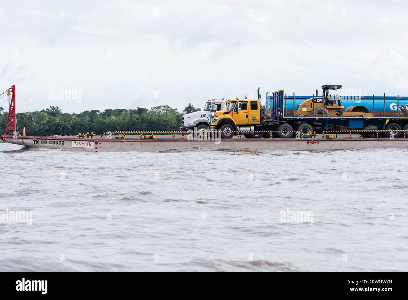 Tug boat traffic hi-res stock photography and images - Alamy