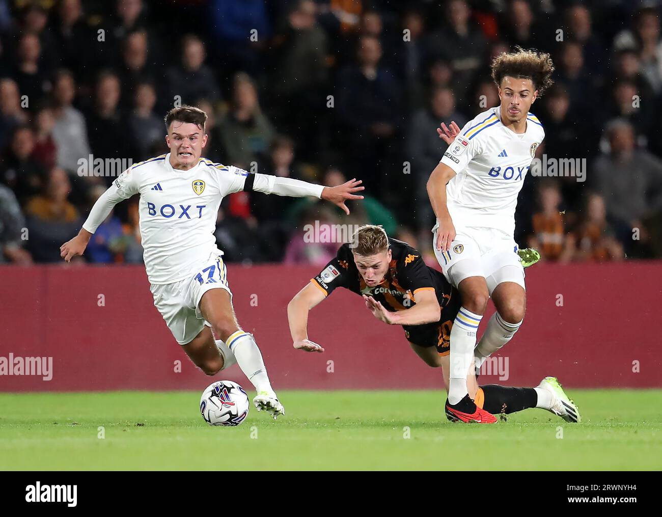 Leeds United's Ethan Ampadu (right) collides with Hull City's Liam ...
