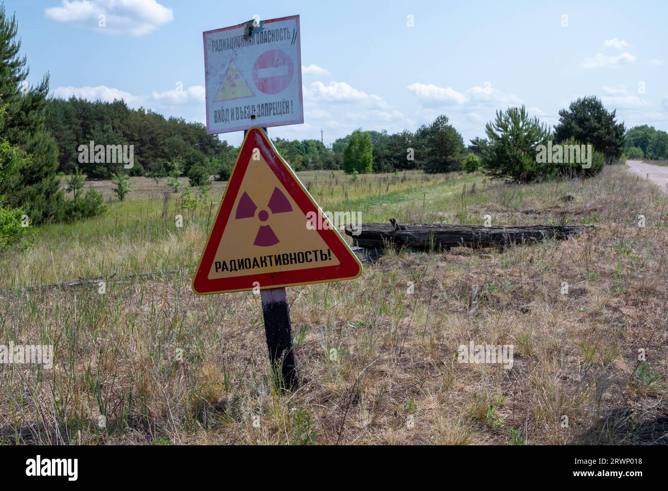 Radiation hazard warning road sign hi-res stock photography and images ...