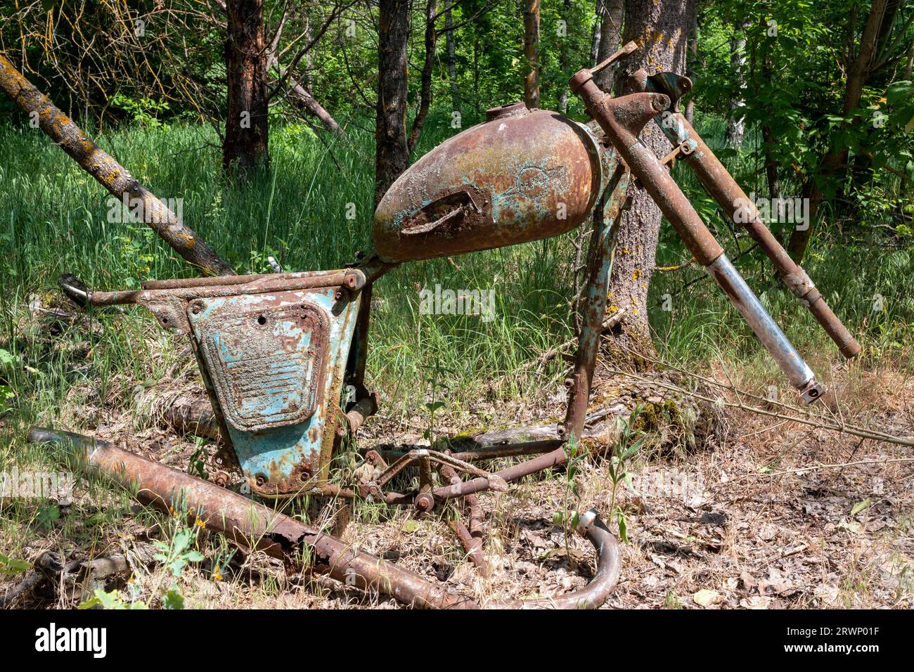Motorcycle destruction hi-res stock photography and images - Alamy