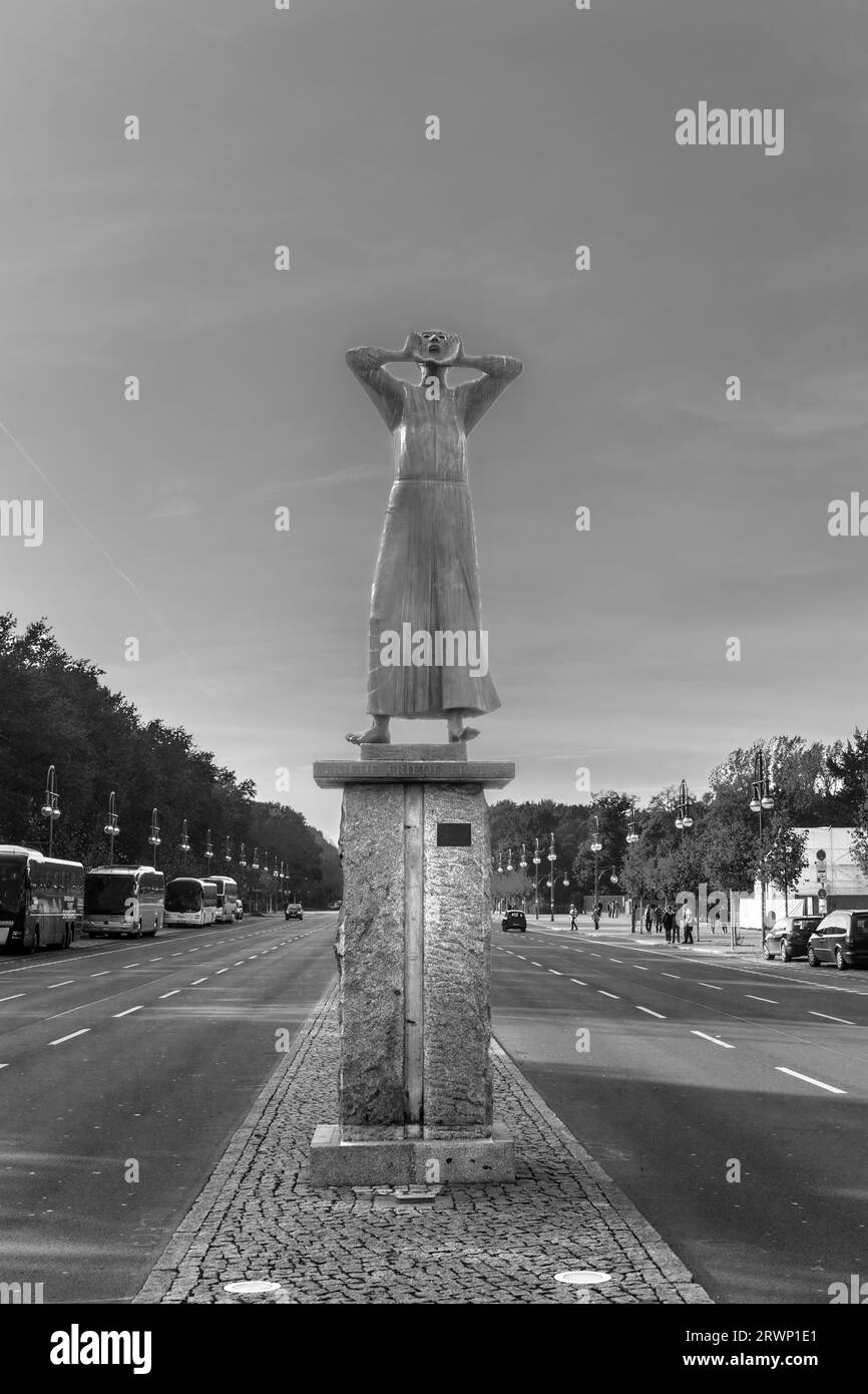 Tiergarten street culture Black and White Stock Photos & Images - Alamy