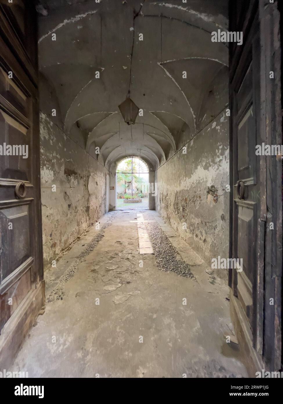 Gothic house dark corridor hi-res stock photography and images - Alamy