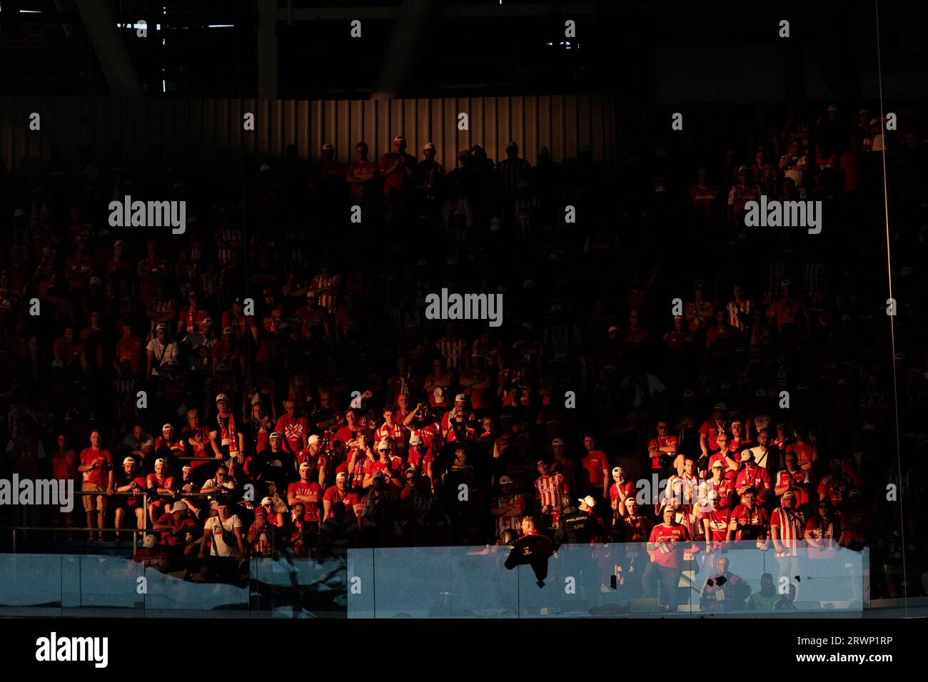 Santiago bernabéu stadium fans hi-res stock photography and images - Alamy
