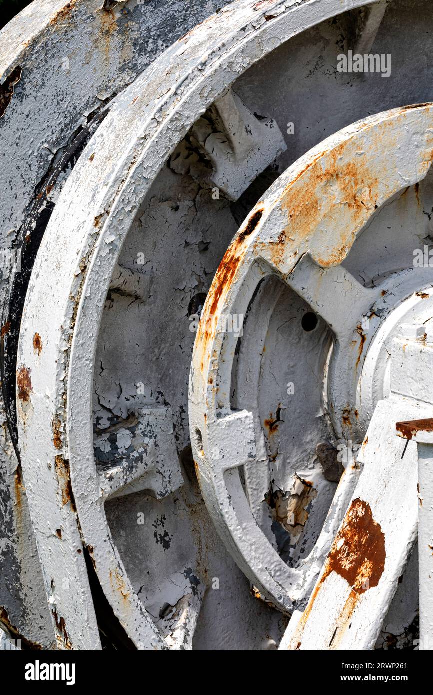 Vintage industrial gear cog hi-res stock photography and images - Alamy