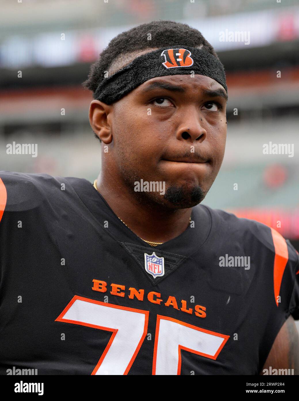 Cincinnati Bengals offensive tackle Orlando Brown Jr. walks to the ...