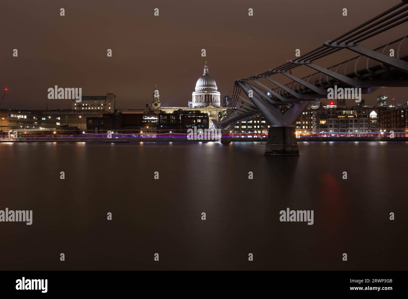 Spectacular night scene of St Pauls Cathedral London long exposure ...