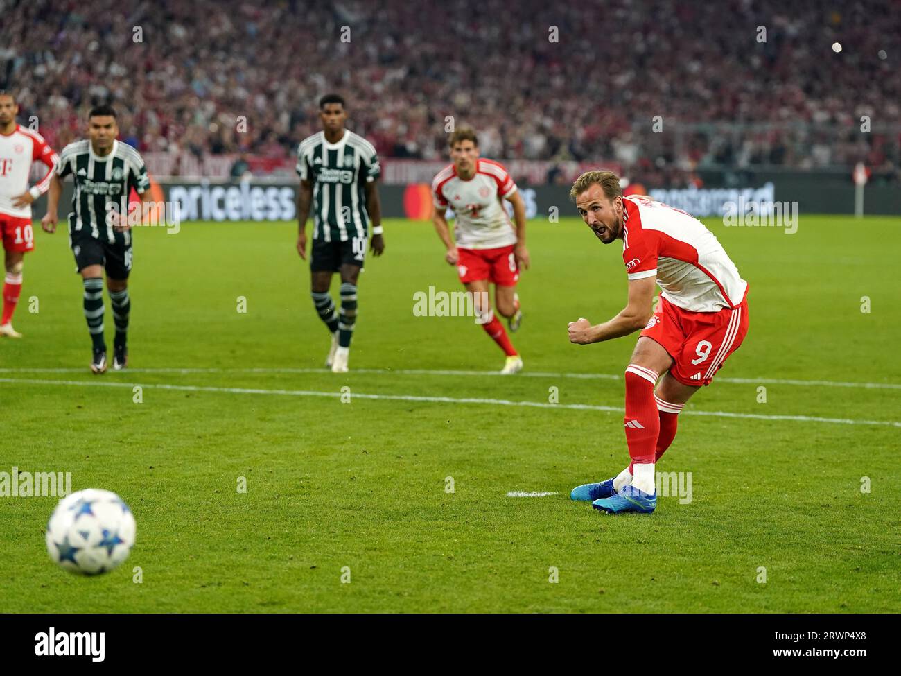 Harry kane bayern goal hi-res stock photography and images - Alamy