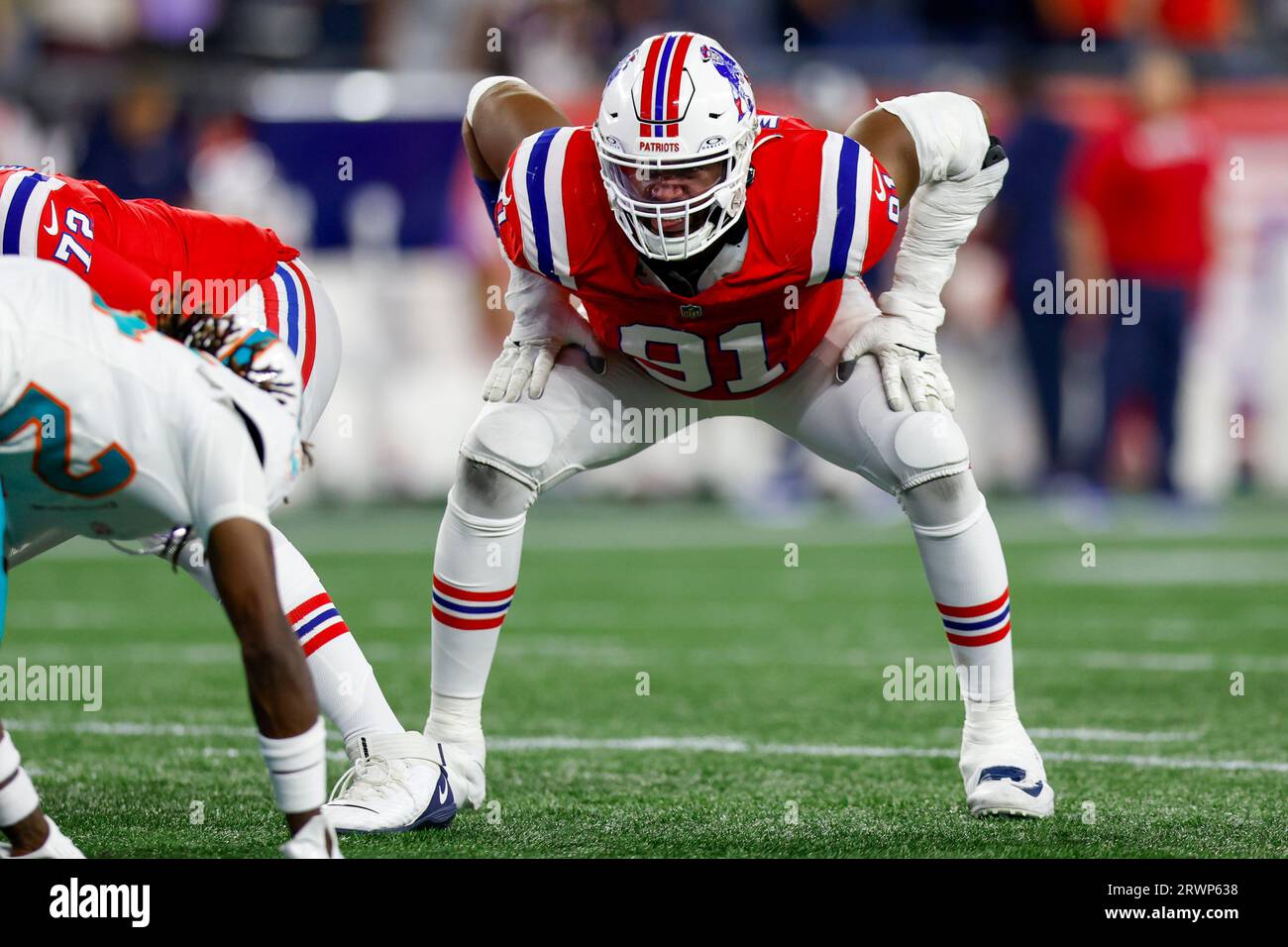 New England Patriots defensive end Deatrich Wise Jr. (91) prepares to ...