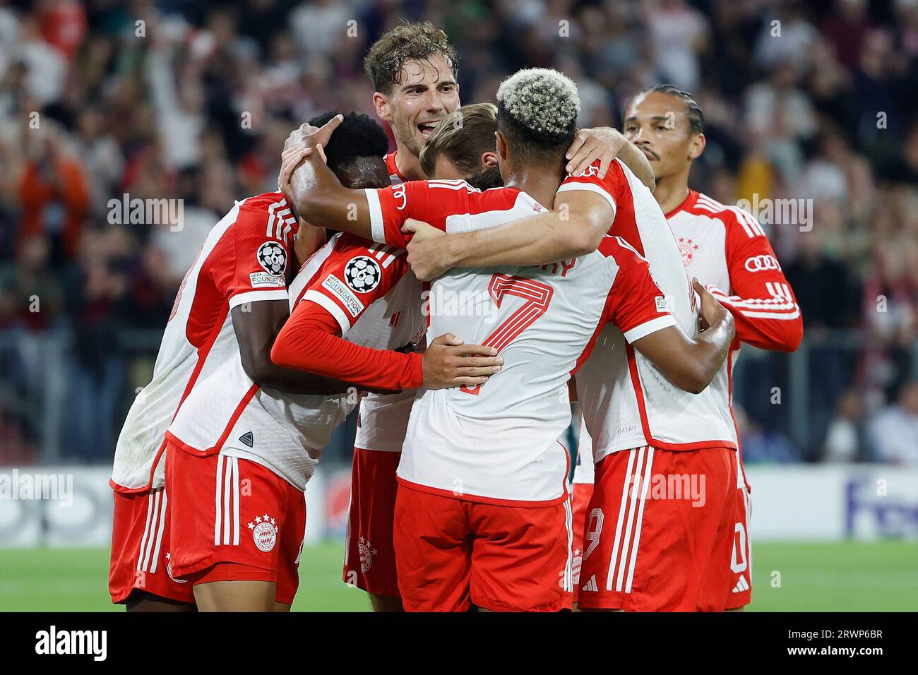 Muenchen, Deutschland. 20th Sep, 2023. Jubel nach dem Tor zum 2:0, jubelnd, bejubelt, jubelt ...