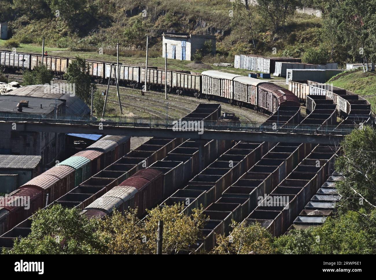 Vanino, Russia. 16th Sep, 2023. Long-distance freight trains with cars ...
