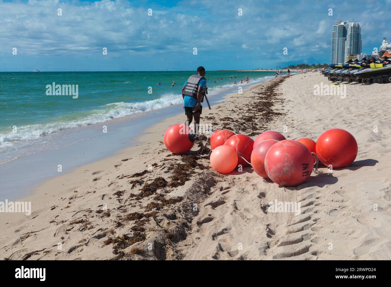 Man dragging hi-res stock photography and images - Alamy