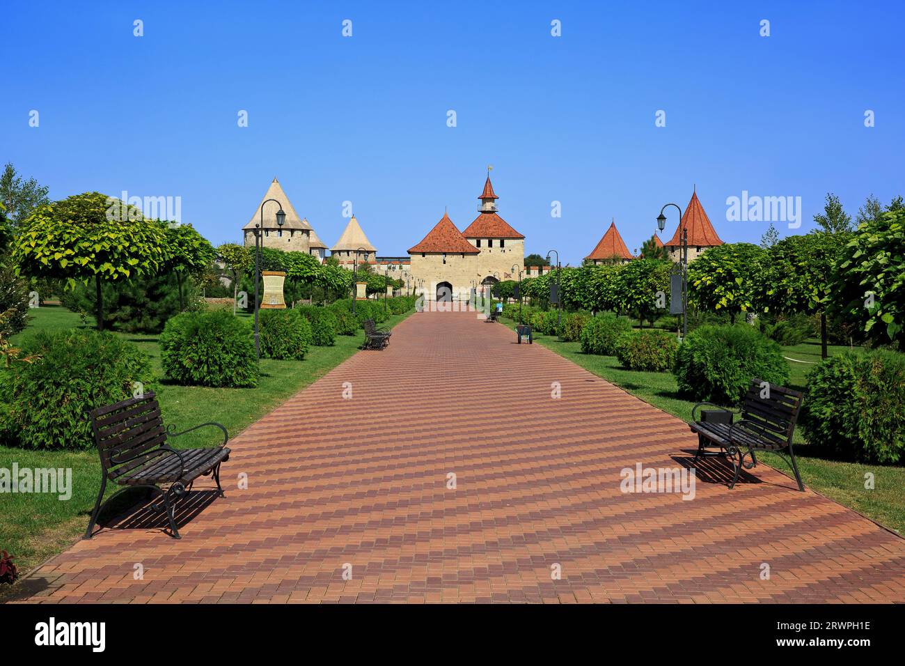 The main entrance gate and gardens of the 15th century Tighina Fortress ...