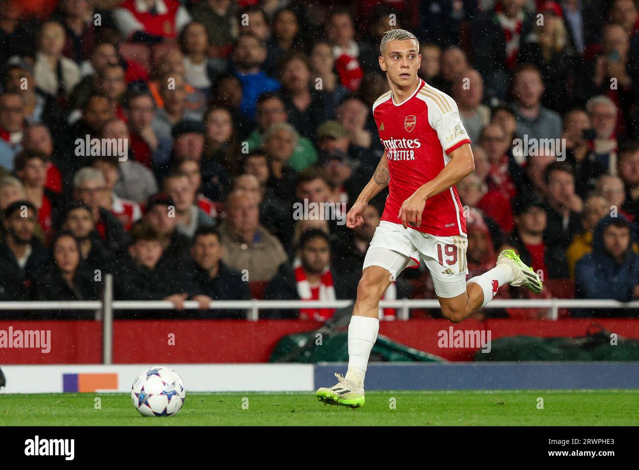 London, UK. 20th Sep, 2023. LONDON, UNITED KINGDOM - SEPTEMBER 20: Leandro Trossard of Arsenal ...