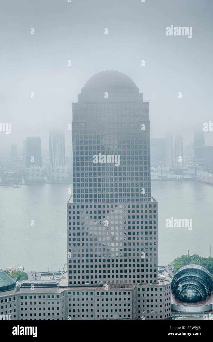 USA, New York, Manhattan, Brookfield Place shopping mall retail ...