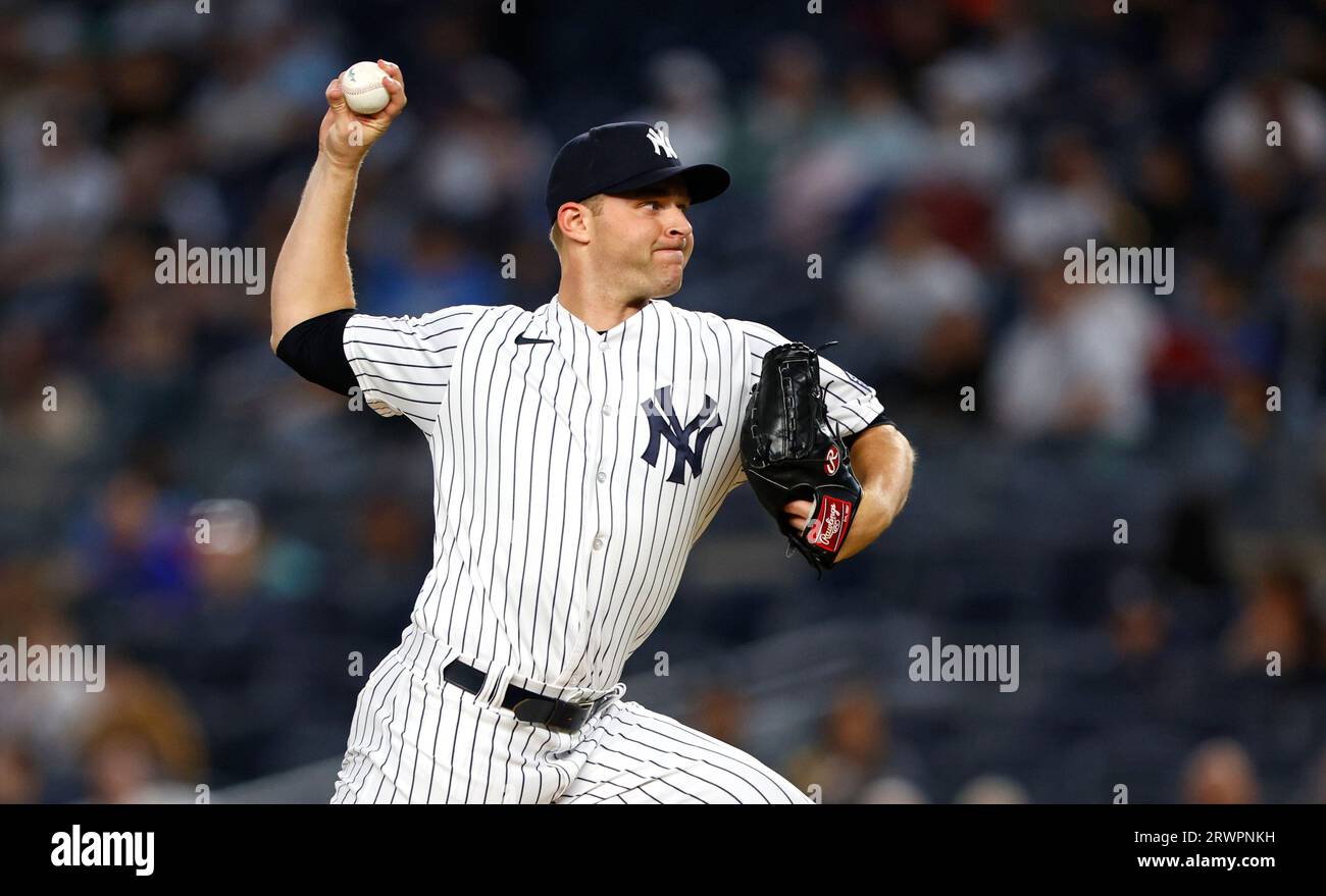 New York Yankees pitcher Michael King throws to a Toronto Blue Jays ...