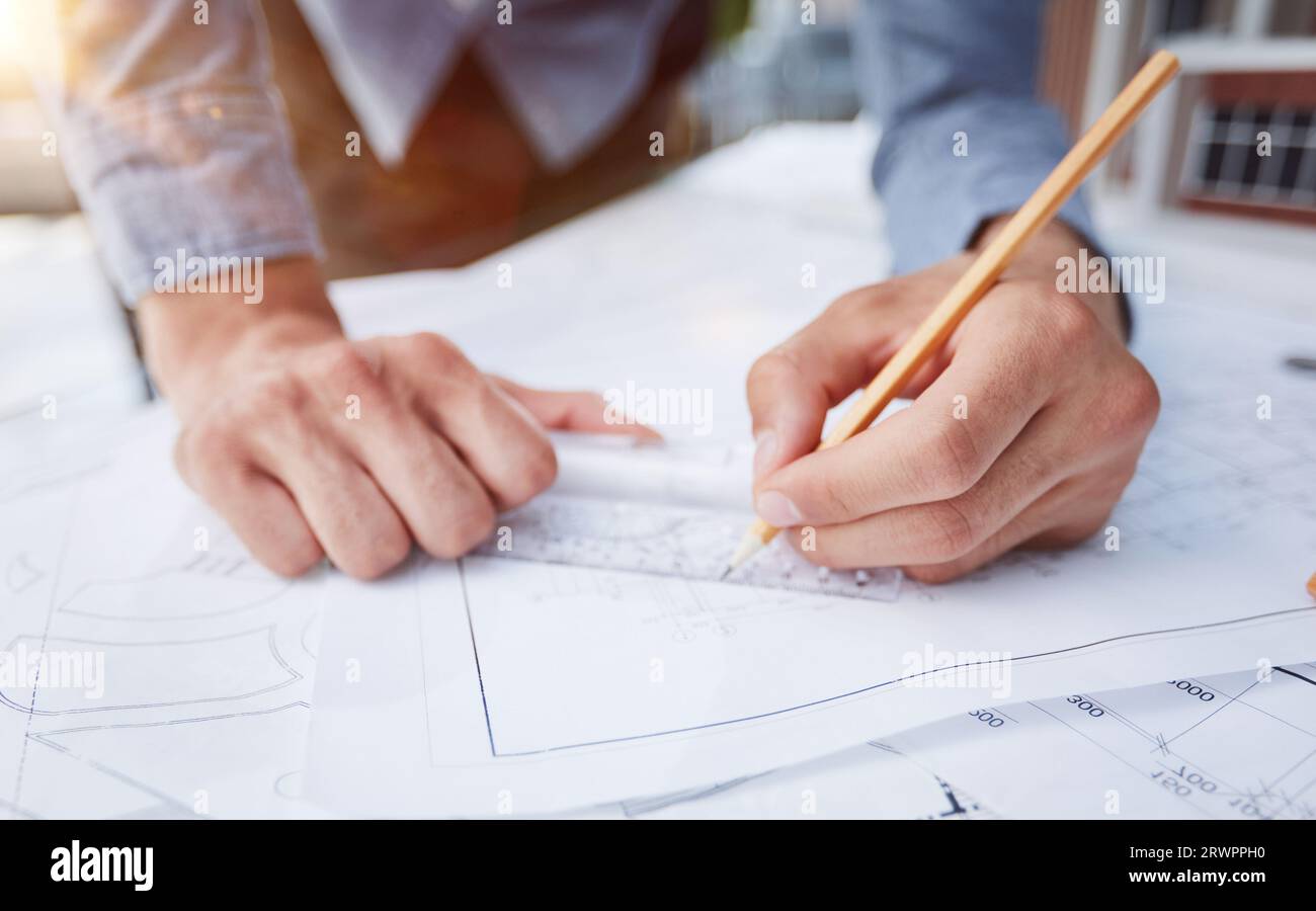 Engineer designs works according to drawings and collaborates in ...