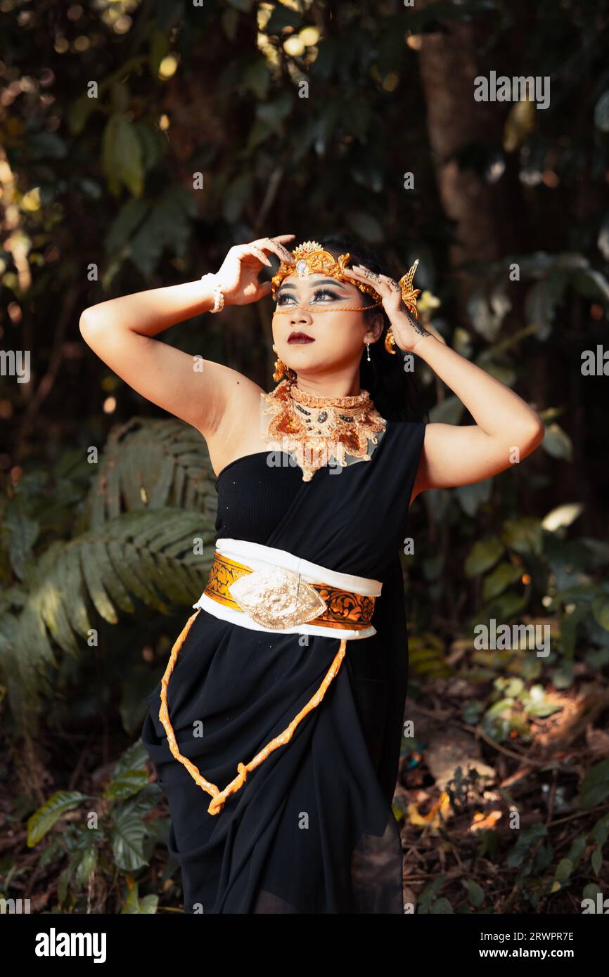 Female blue moon butterfly hi-res stock photography and images - Alamy