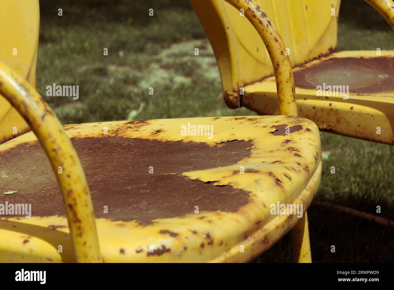 Uncomfortable chair hi-res stock photography and images - Alamy