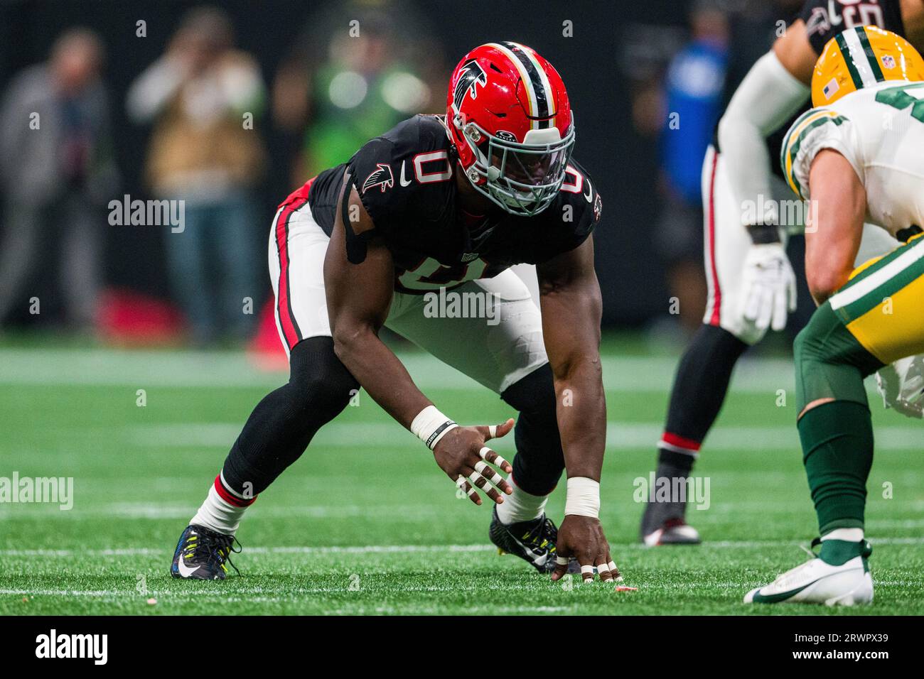 Atlanta Falcons linebacker Lorenzo Carter (0) lines up during the ...