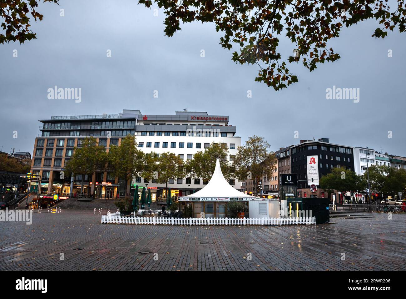 Mülheim wiener platz hi-res stock photography and images - Alamy