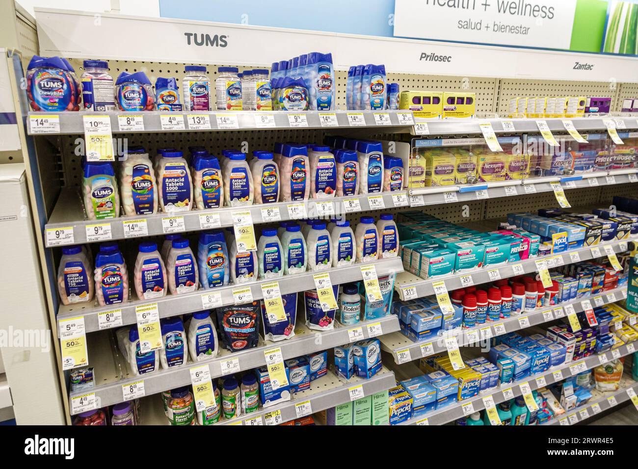 Walgreens pharmacy drugstore inside interior hi-res stock photography ...