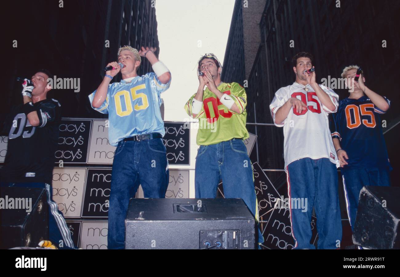 Moda Nsync Dos Anos 90 Joey Fatone Hi Res Stock Photography And Images
